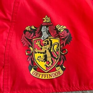 Jackets & Coats | Hogwarts Gryffindor Windbreaker Jacket Wizarding World Universal Studios ...